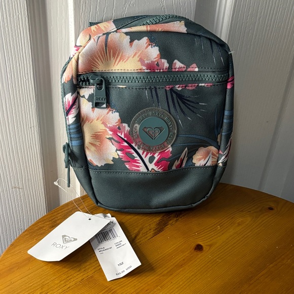 Roxy | Bags | Roxy Floral Crossbody Bag Gray And Pink | Poshmark